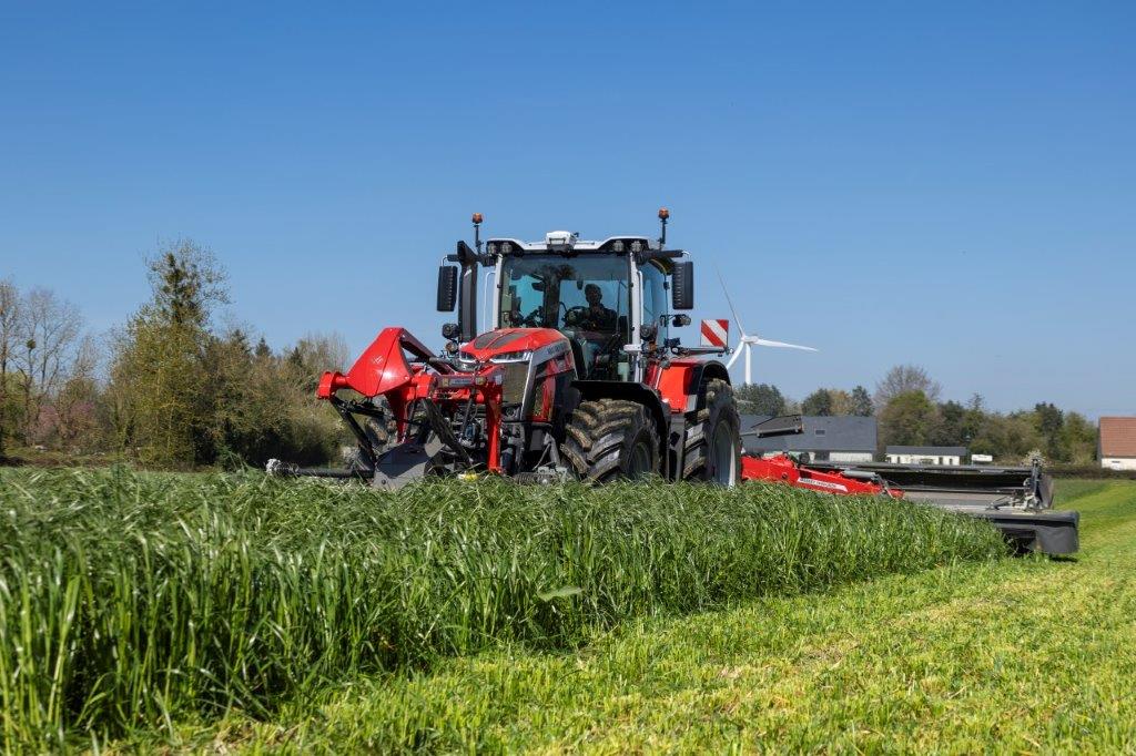 Massey Ferguson presenta el MF 8S Xtra la excelencia en confort y ...